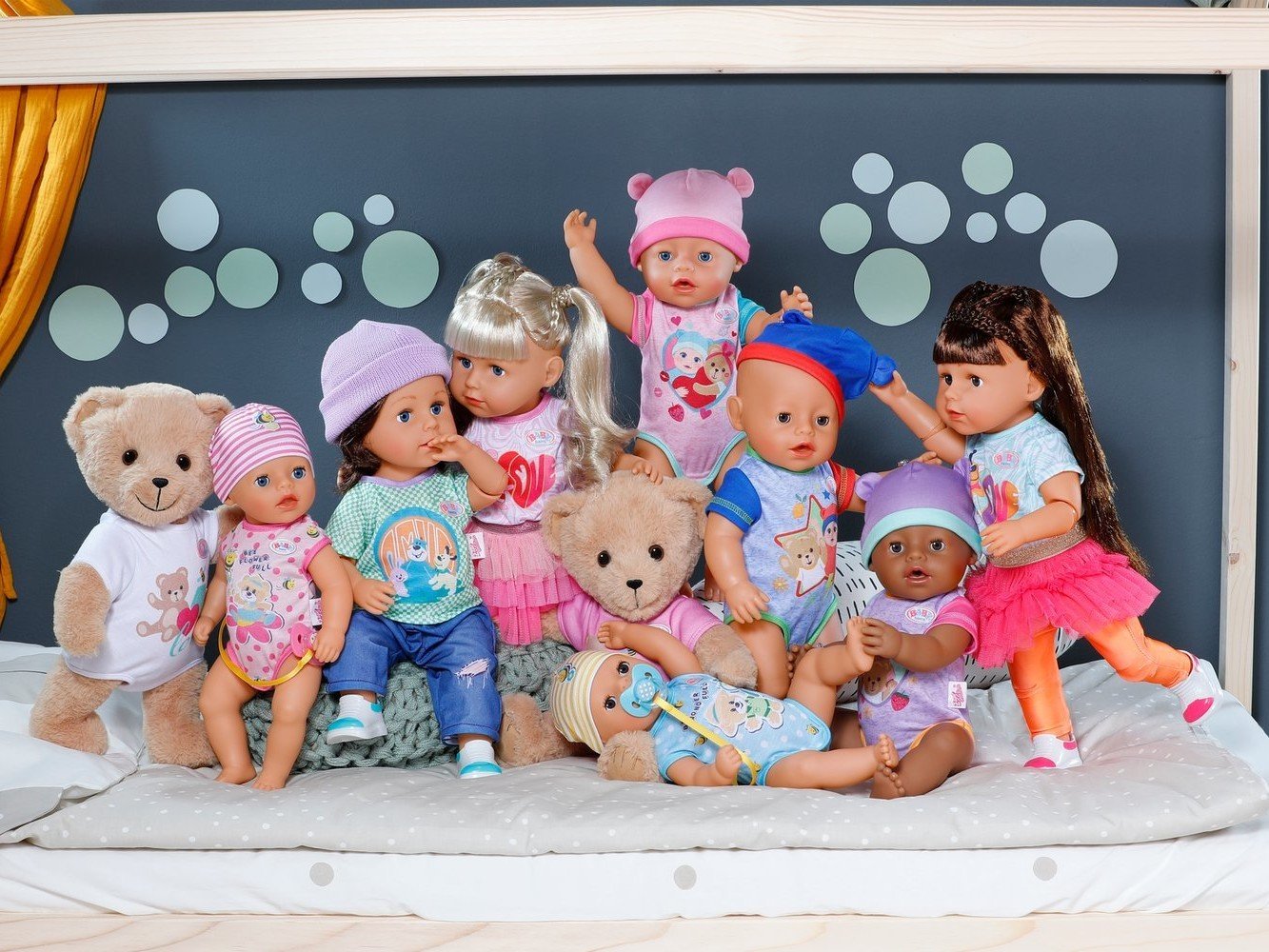 BABY born: Imaginative role play in colourful play worlds